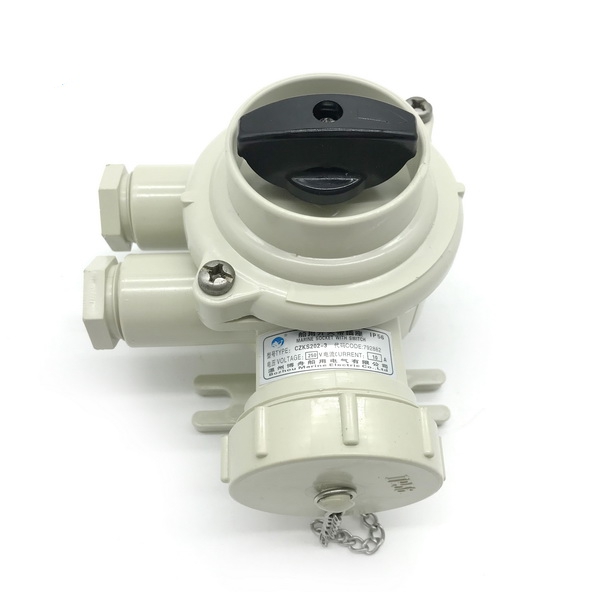 IMPA 792882 / CZKS202-3,Nylon Marine Socket with Switch